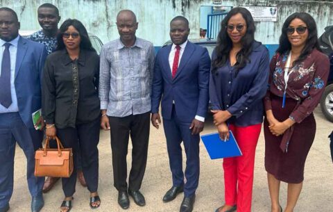 Visite de M. Lancinè KEITA, DG du CGC à la Direction Générale des Entrepôts Maliens en Guinée ...